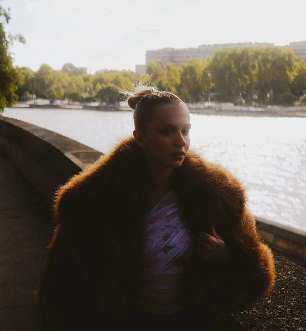 Isabella Scherer faz novo ensaio em Paris