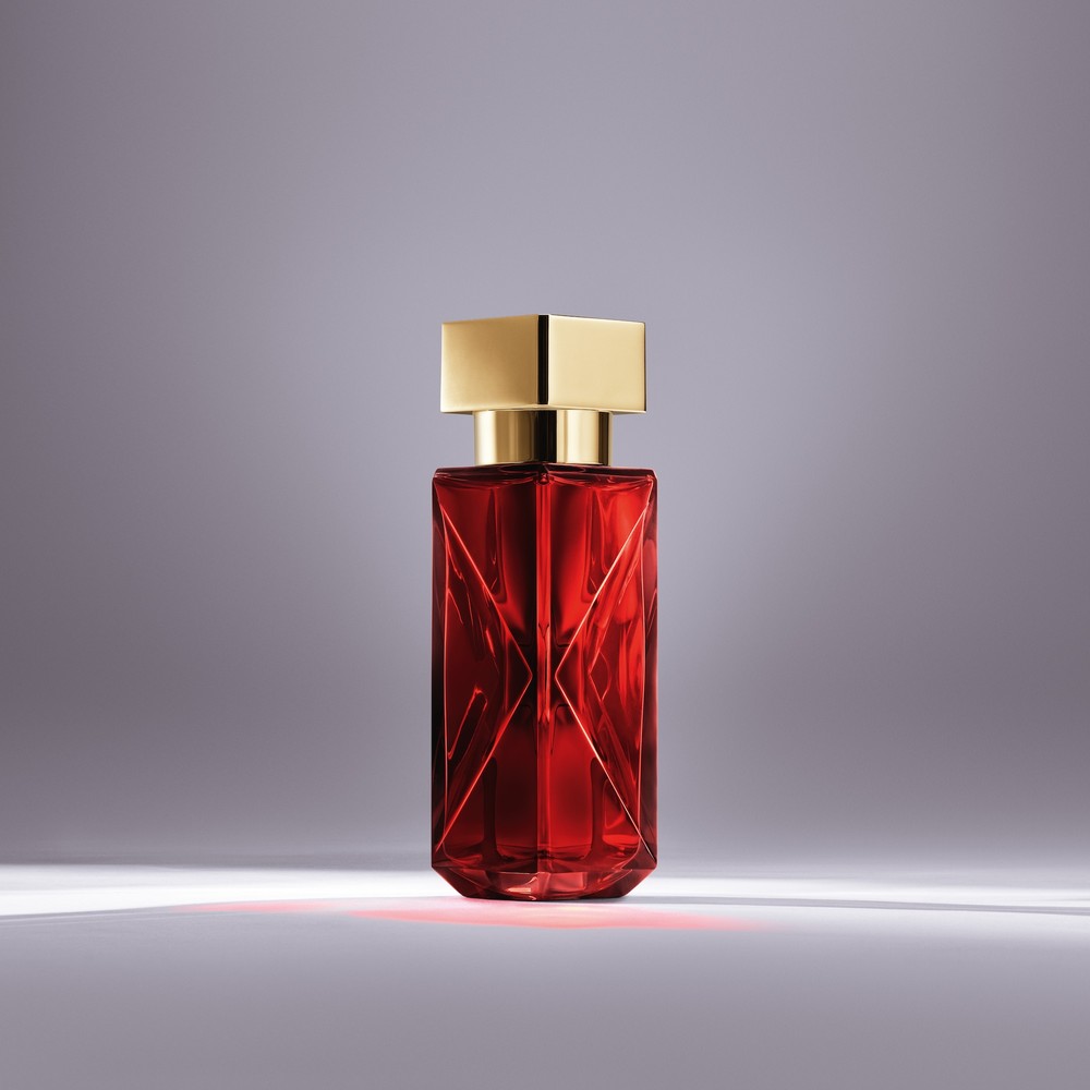 Baccarat Rouge 540 ganha edição limitada de R$140 mil com frasco de ...