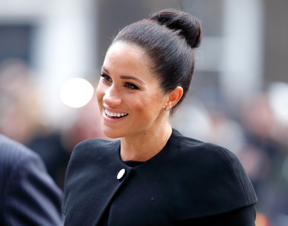 5 vezes que Meghan Markle provou que coque baixo não é sinônimo de caretice