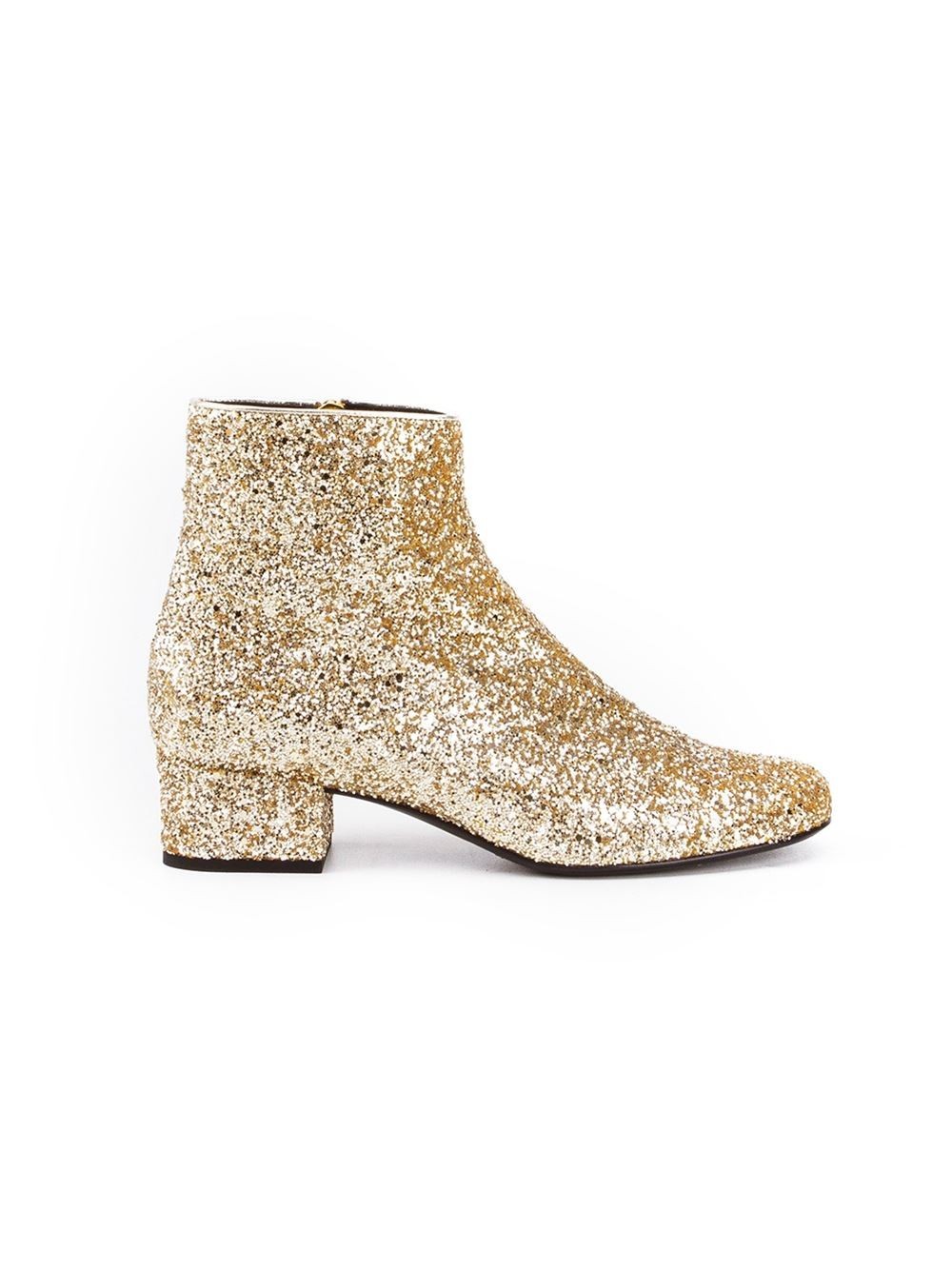 7 dos melhores: botinhas que roubam a atenção no look