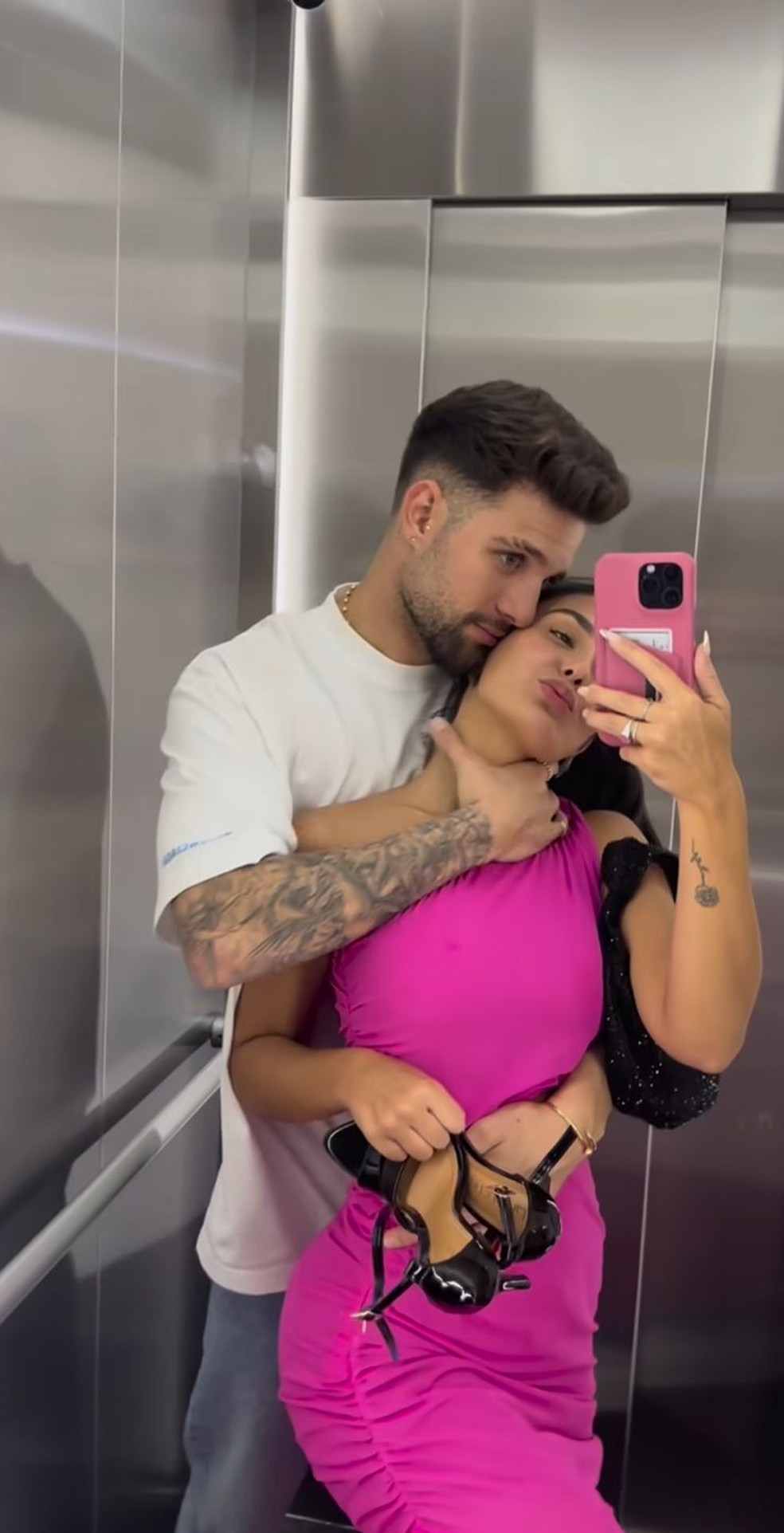 Larissa Santos assume namoro e se declara nas redes sociais: 'Obrigada por tudo'