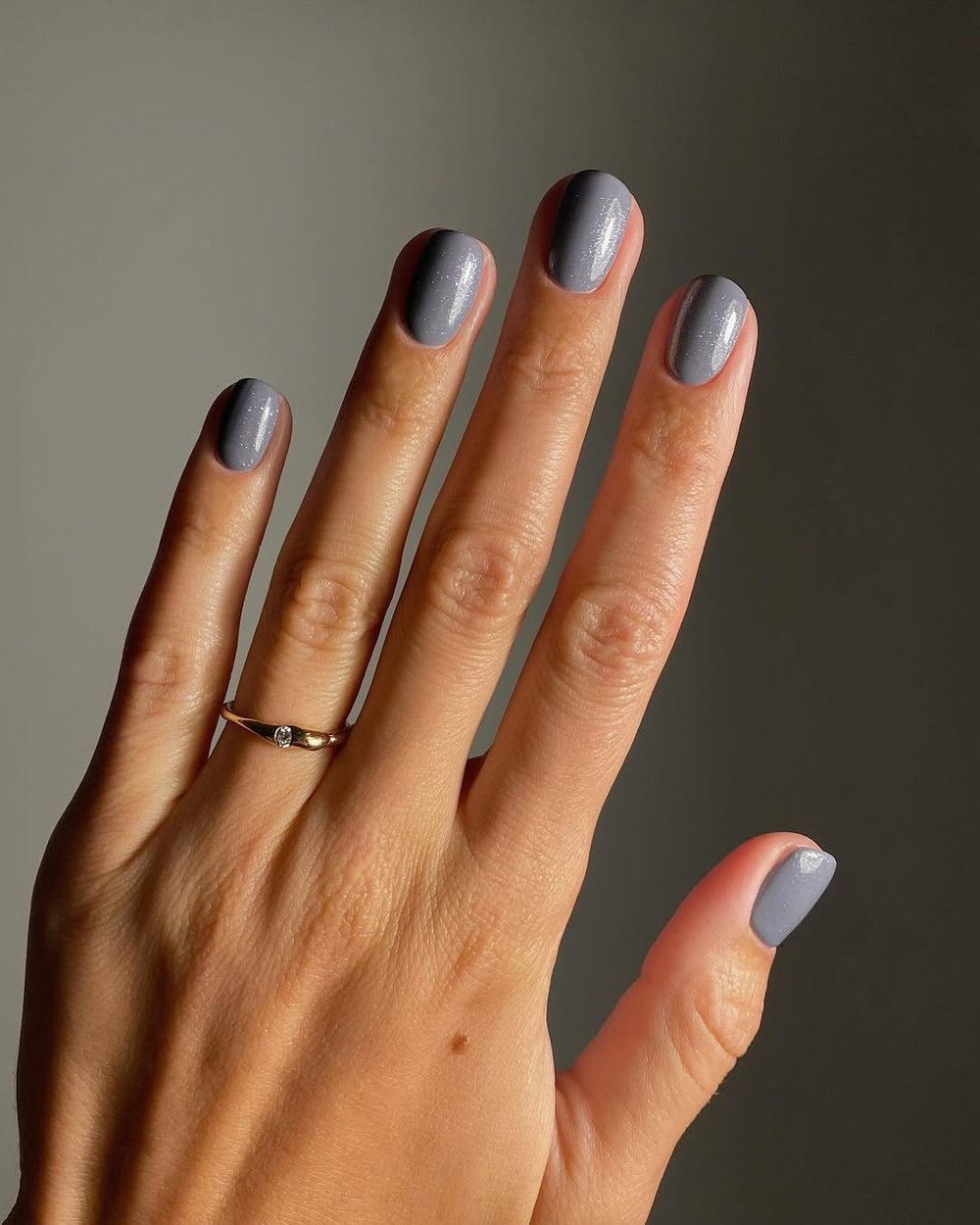 8 cores de esmalte que estarão em alta em 2025