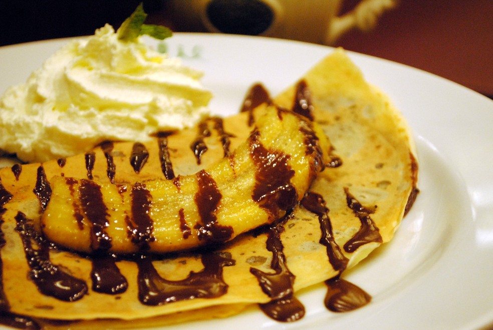 Dia do crepe: aprenda a fazer um delicioso crepe doce de banana flambada