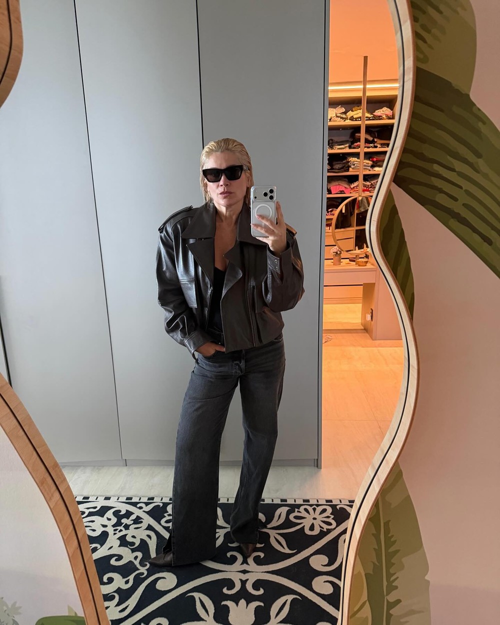 Flávia Alessandra posta selfies e faz reflexão: 'Autocuidado é amar o ...