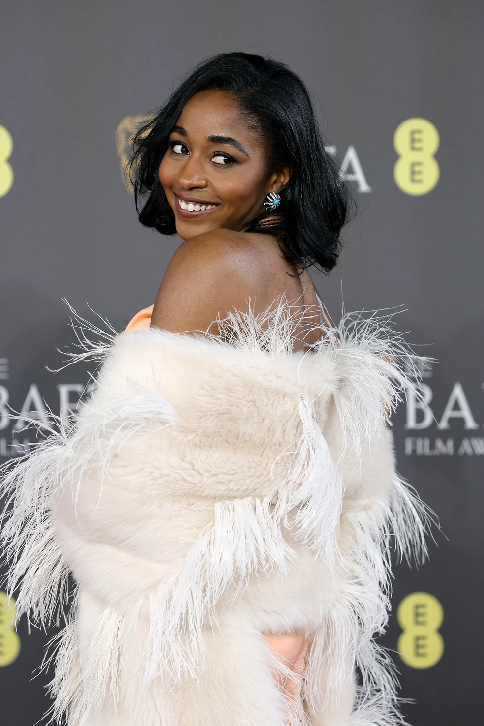 20 looks de beleza que roubaram a cena no BAFTA 2024
