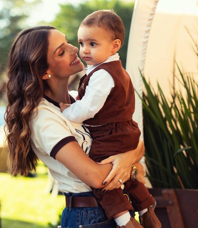 Carol Celico se derrete pelo filho caçula, Rafael
