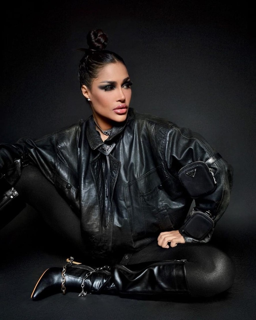 Flay lança álbum e fala pela primeira vez sobre abuso sexual que sofreu