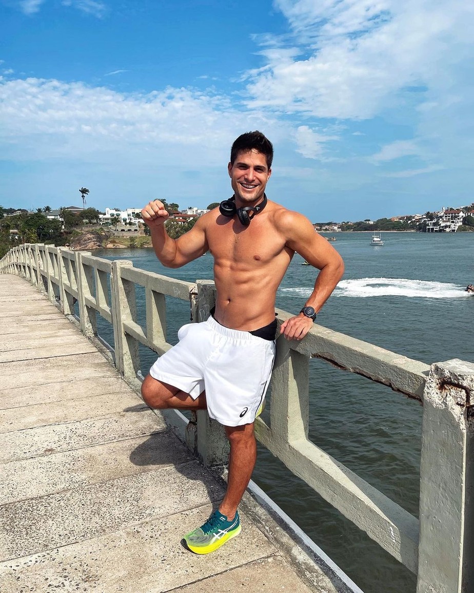 Ex-BBB André Martinelli revela segredo para ter o corpo dos sonhos ...