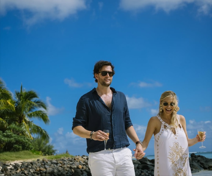 Ex-namorada do Príncipe Harry revela cliques inéditos de seu casamento