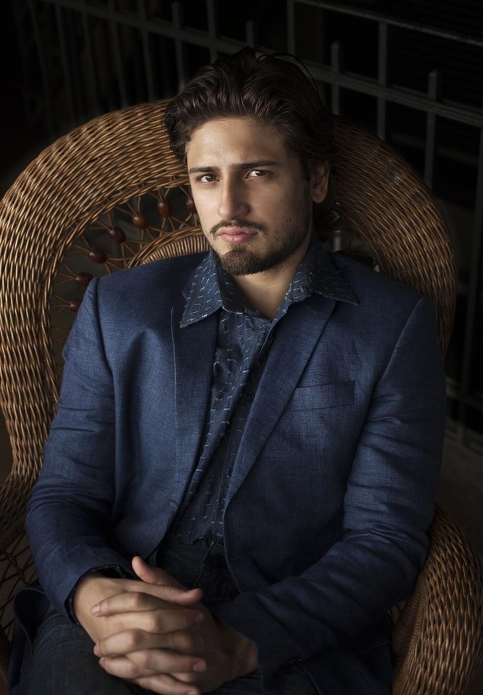 Daniel Rocha afirma que namorar mulher mais velha 'não muda em nada' o ...