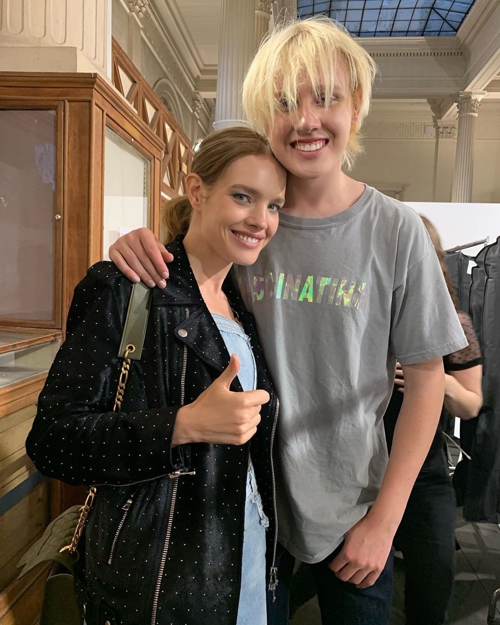 Lucas Portman, filho de Natalia Vodianova, estreia nas passarelas
