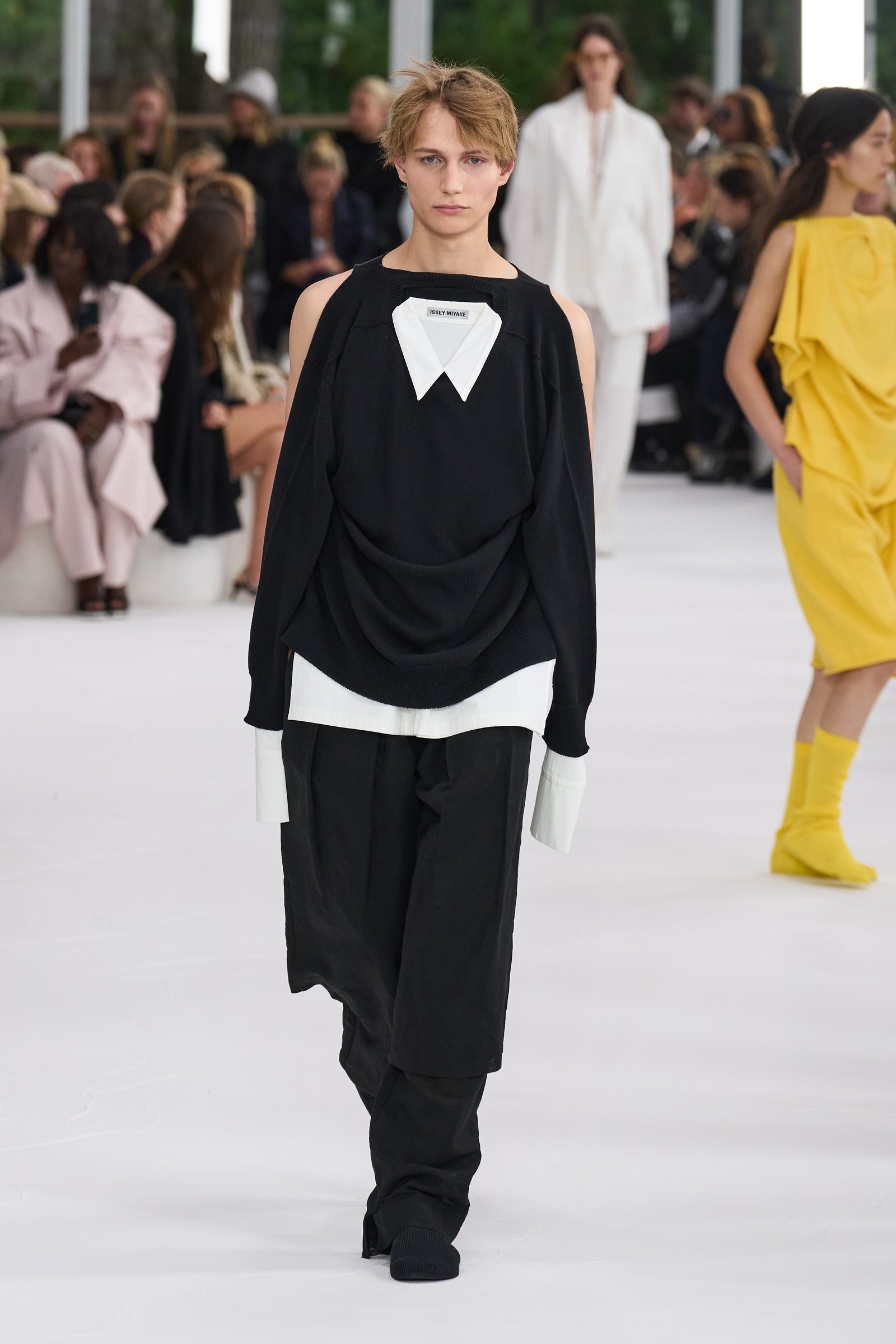 Issey Miyake | Paris | Verão 2025