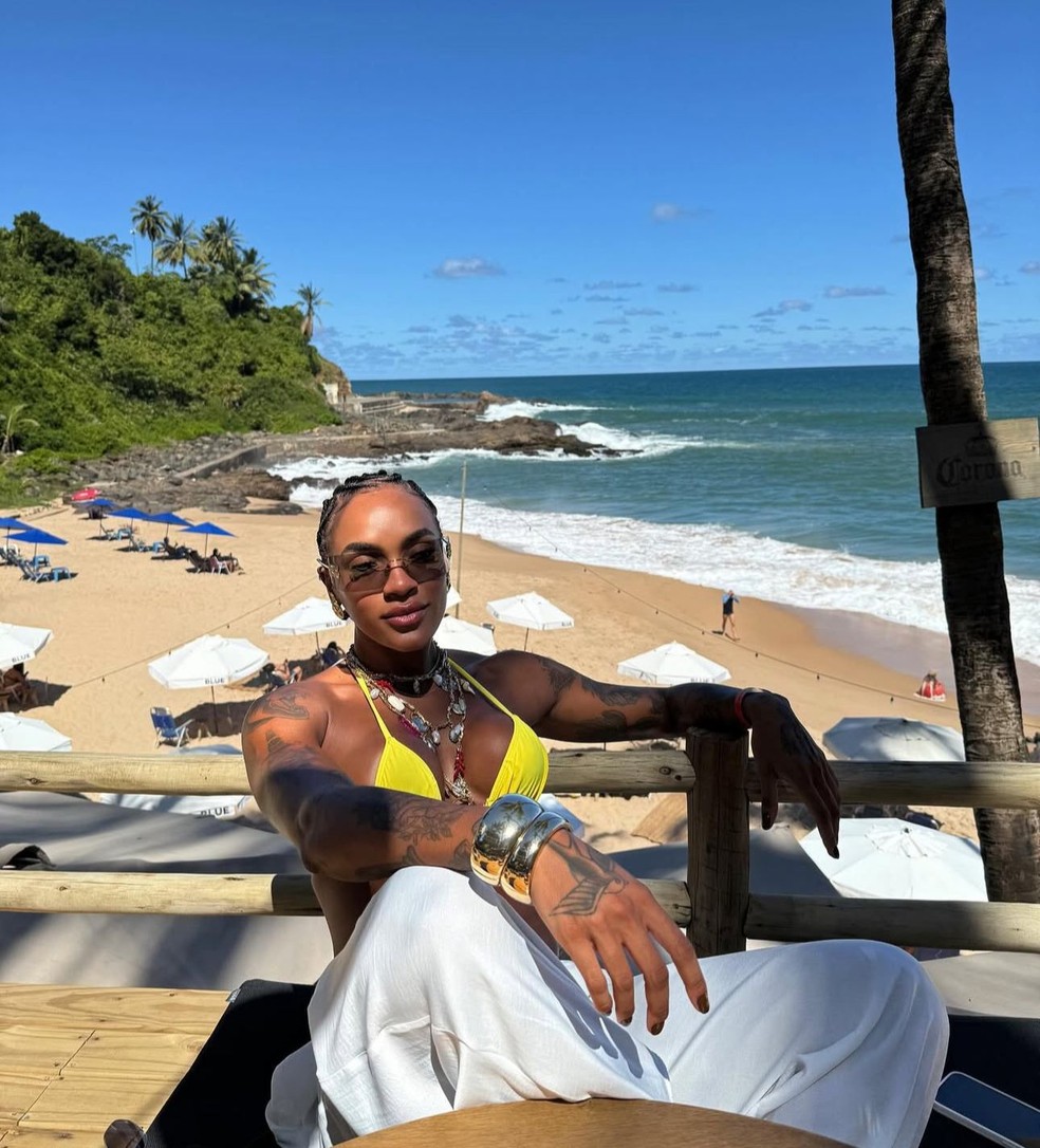 Patrícia Ramos curte férias na Bahia