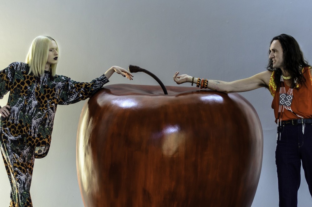 Eva escala modelo andrógino para campanha que aposta na liberdade de ...