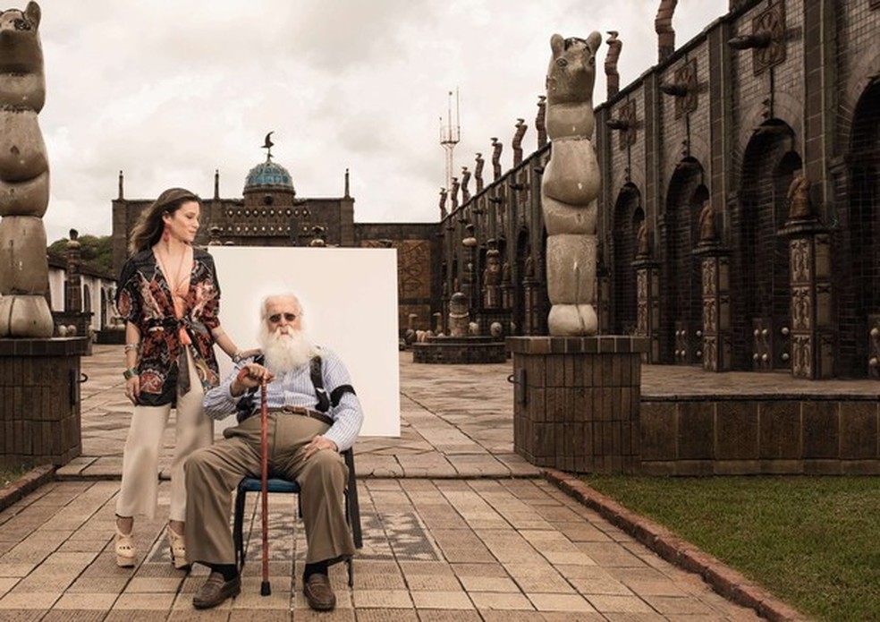 Morre Francisco Brennand, artista pernambucano conhecido por suas ...