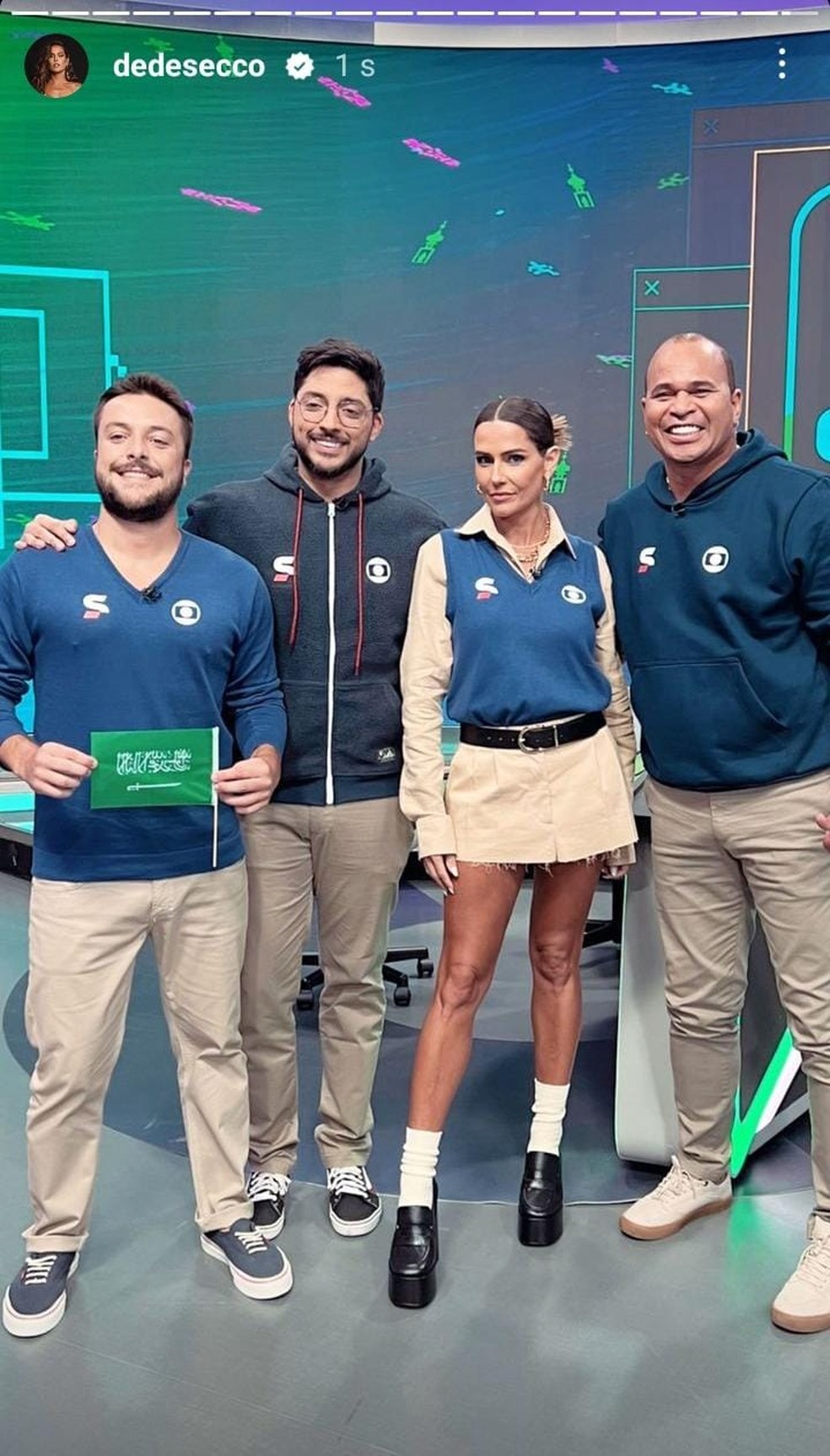 Deborah Secco exibe look do terceiro dia como comentarista da Copa do ...