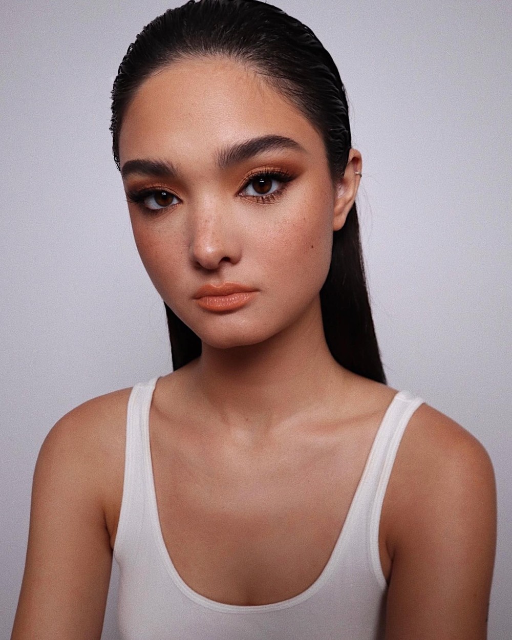 Como usar Peach Fuzz, a cor do ano de 2024 eleita pela Pantone, na ...