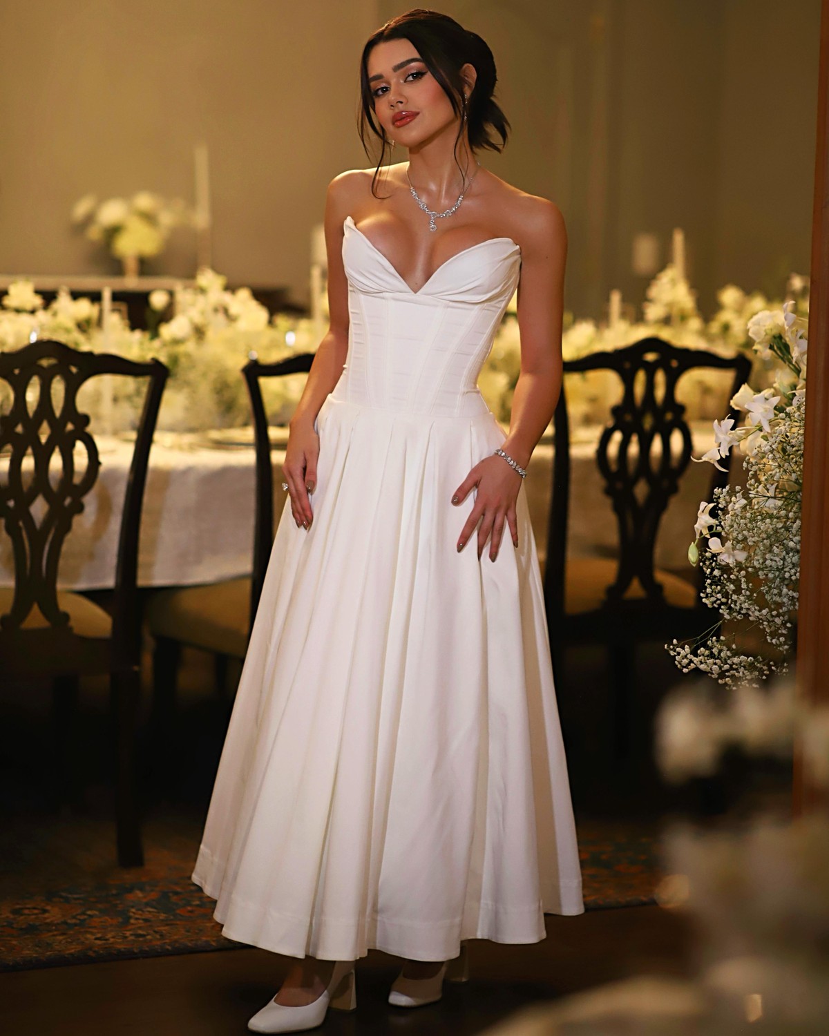 Franciny Ehlke celebra noivado com Tony Maleh em jantar intimista