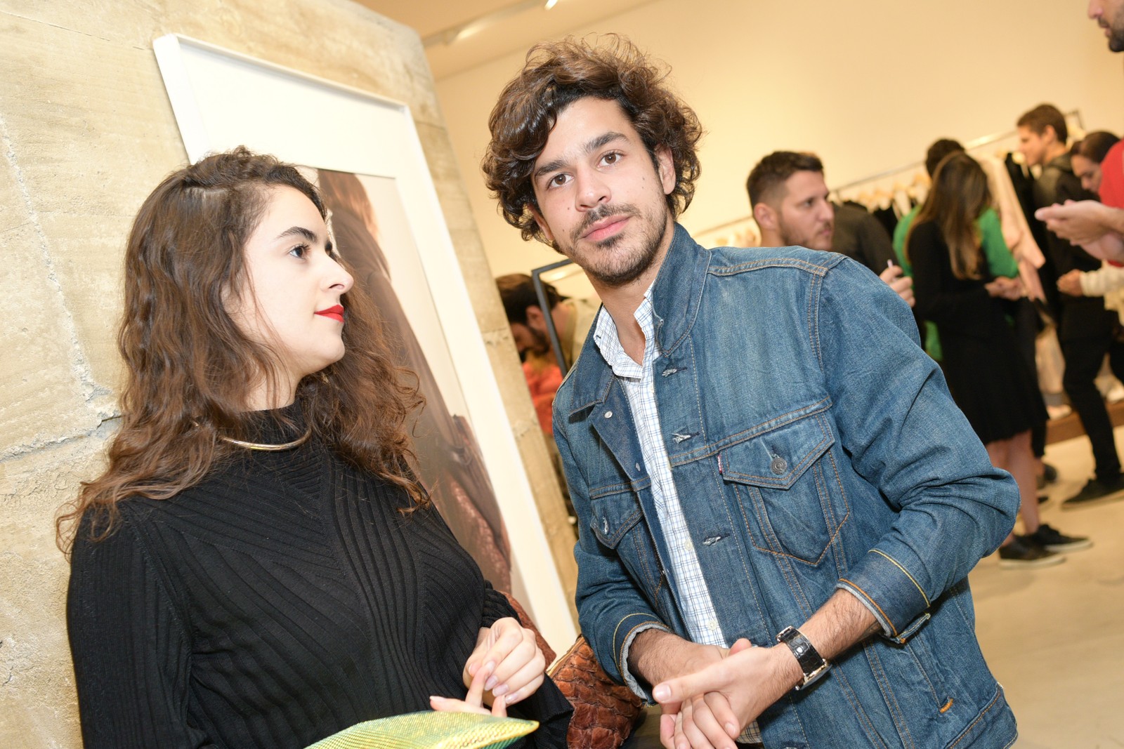 Osklen inaugura loja do Iguatemi e promove estreia do filme 'Soundtrack'