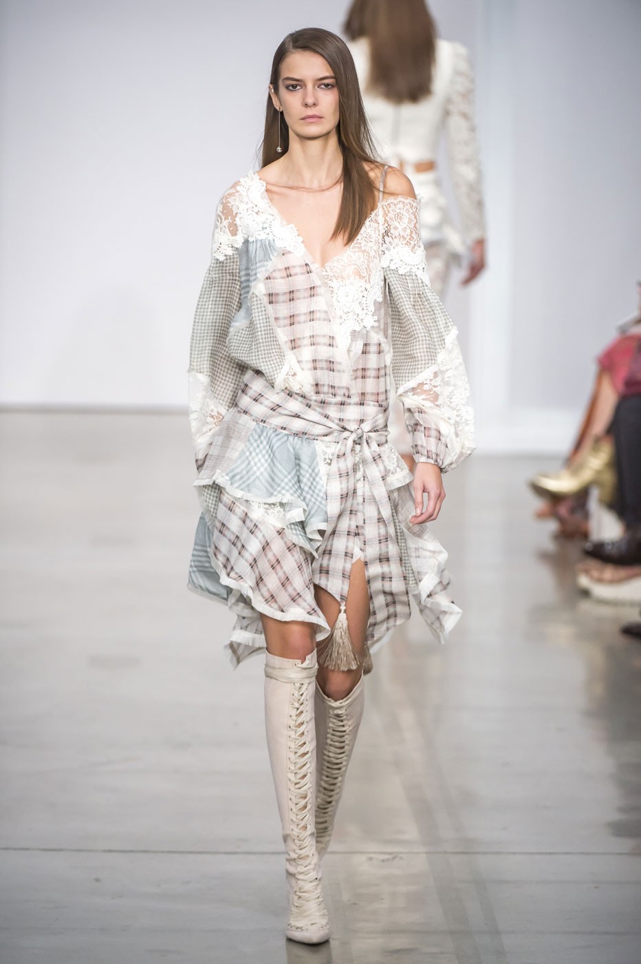Zimmermann atualiza o boho com alfaiataria