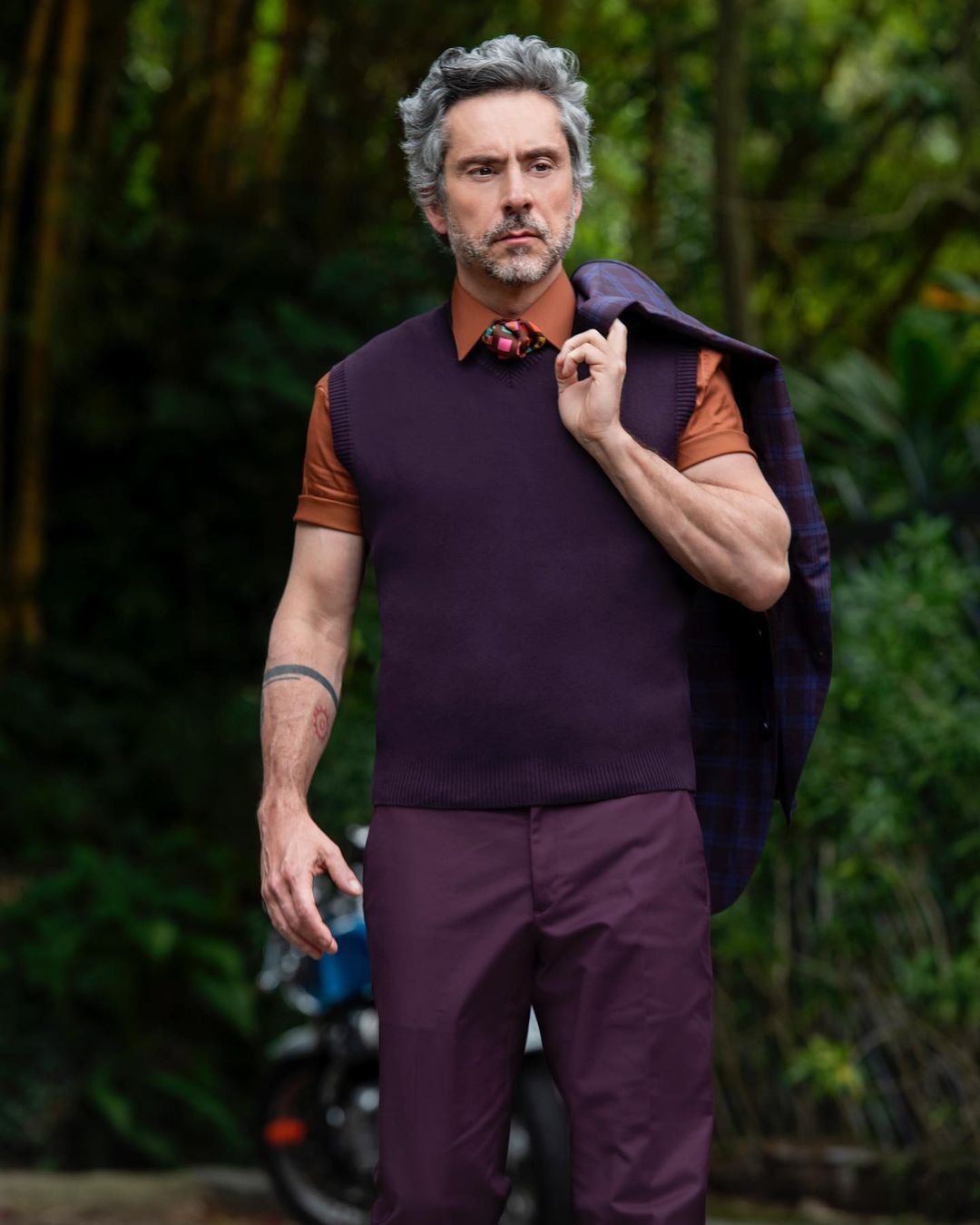 Alexandre Nero para a web com clique de Carnaval