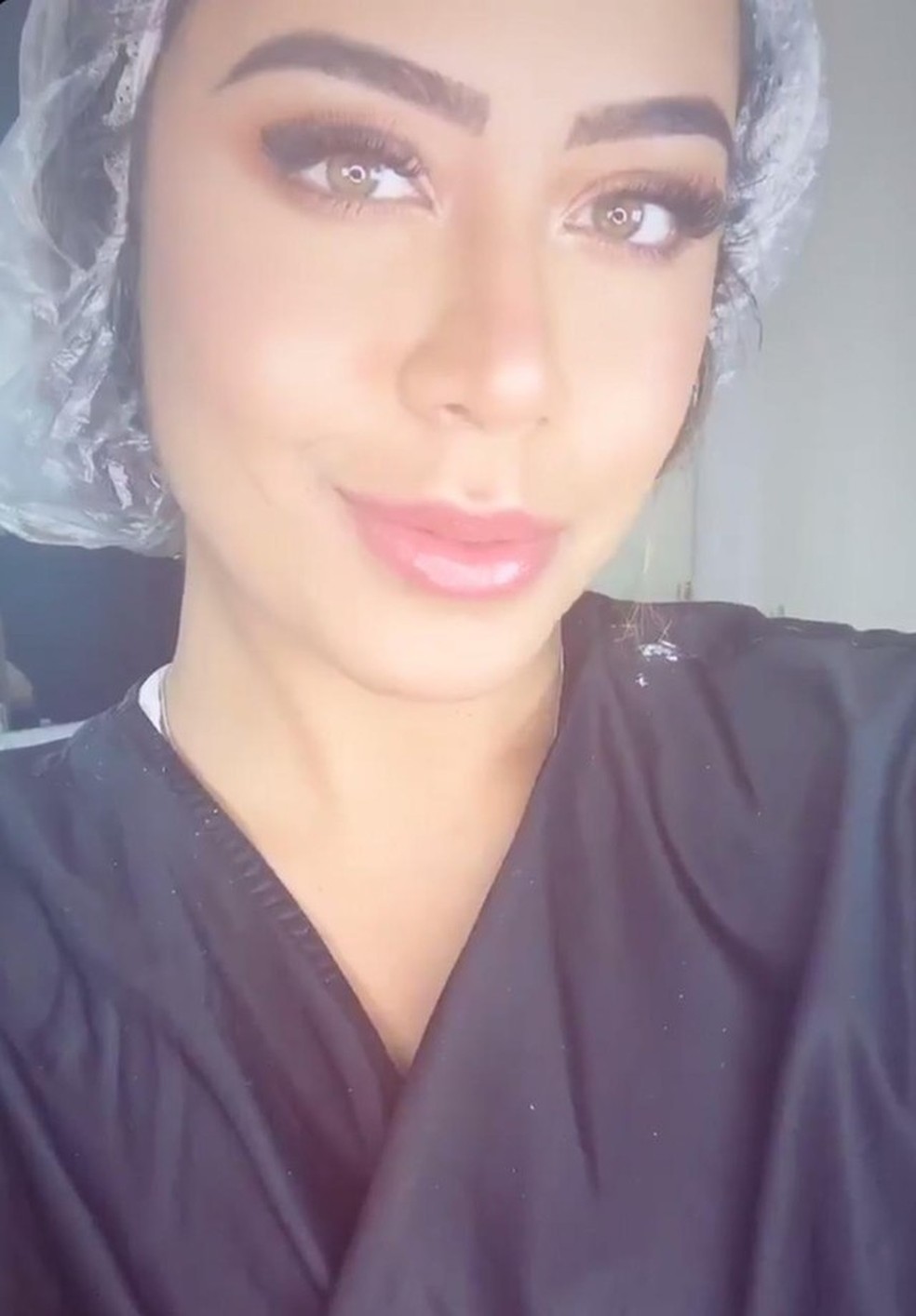 Rafaella Santos surge toda produzida na web e ganha elogios