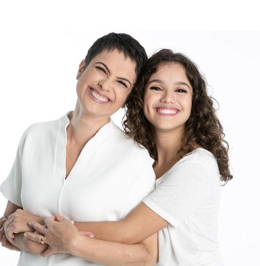 Sandra Annenberg posa com a filha e seguidores ficam impressionados com ...