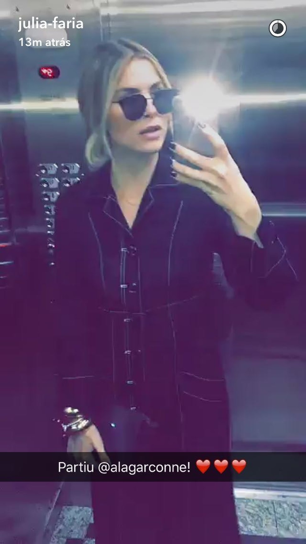 Julia Faria brilha na fila A da À La Garçonne