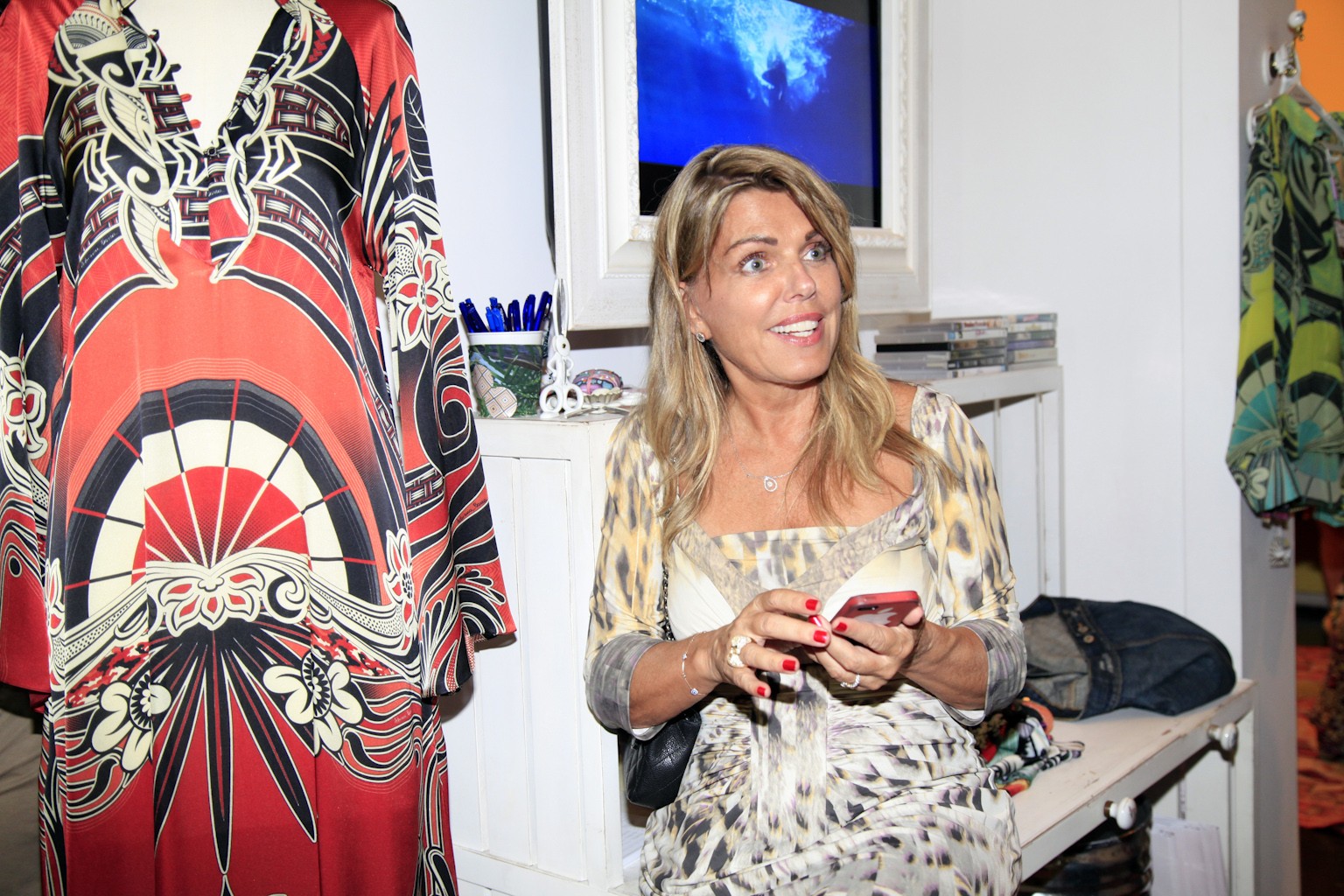 Adriana Barra recebe coleção de inverno com festa em São Paulo