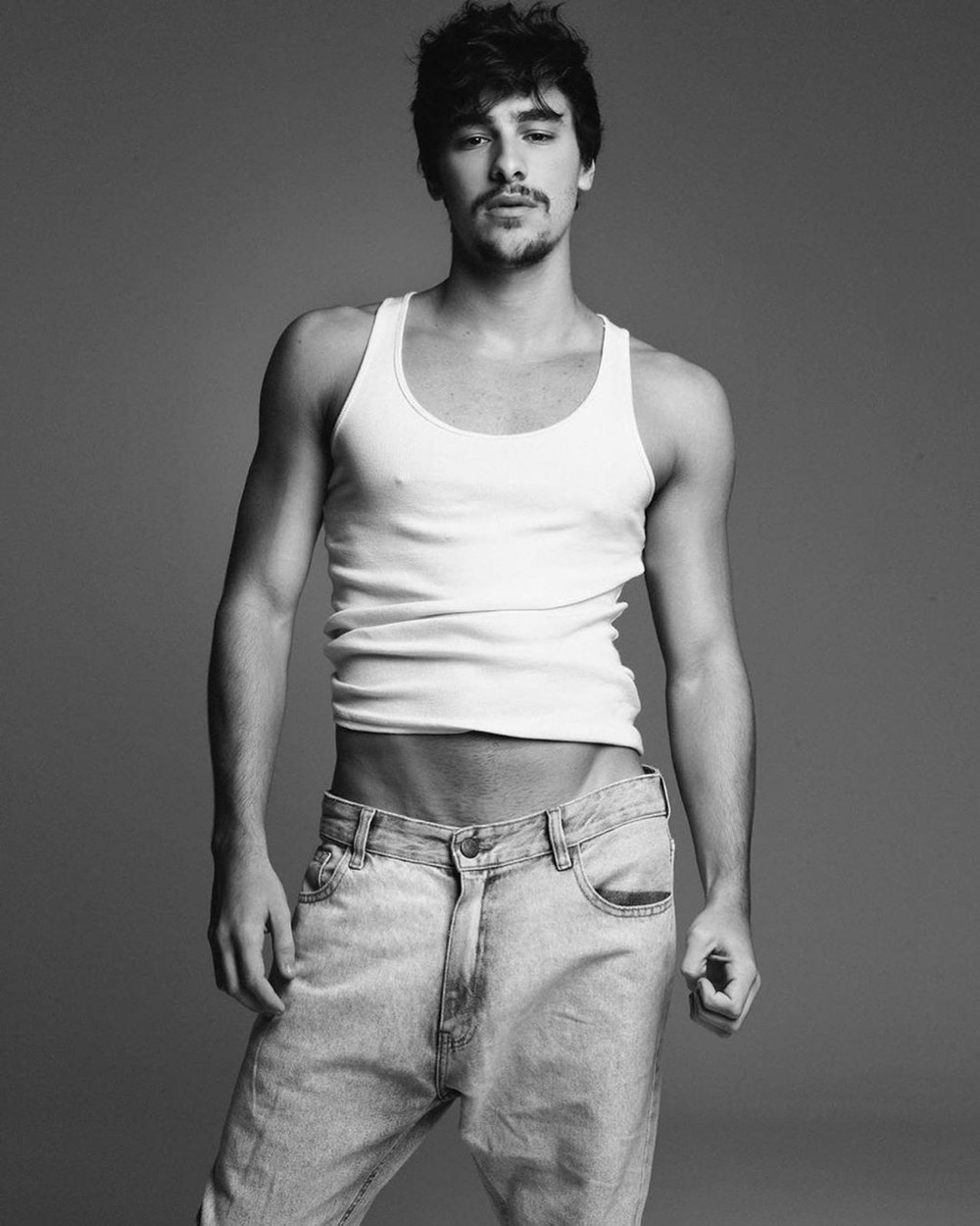 Bruno Montaleone comemora mais um ano de vida: 'Que eu seja sempre rico ...