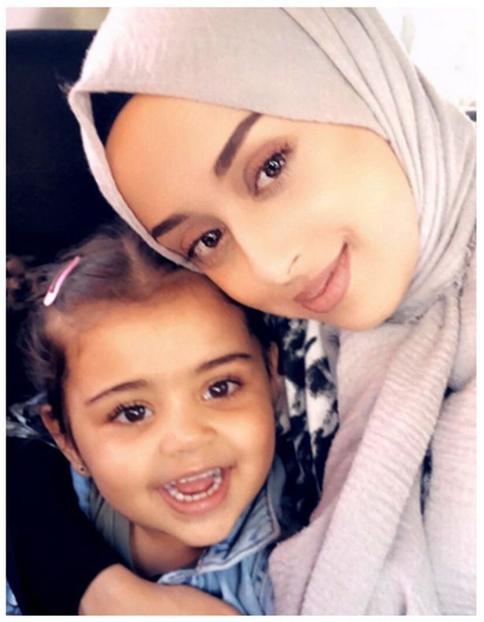 Cliente cai em lágrimas após morder aranha dentro de torta de maçã do ...