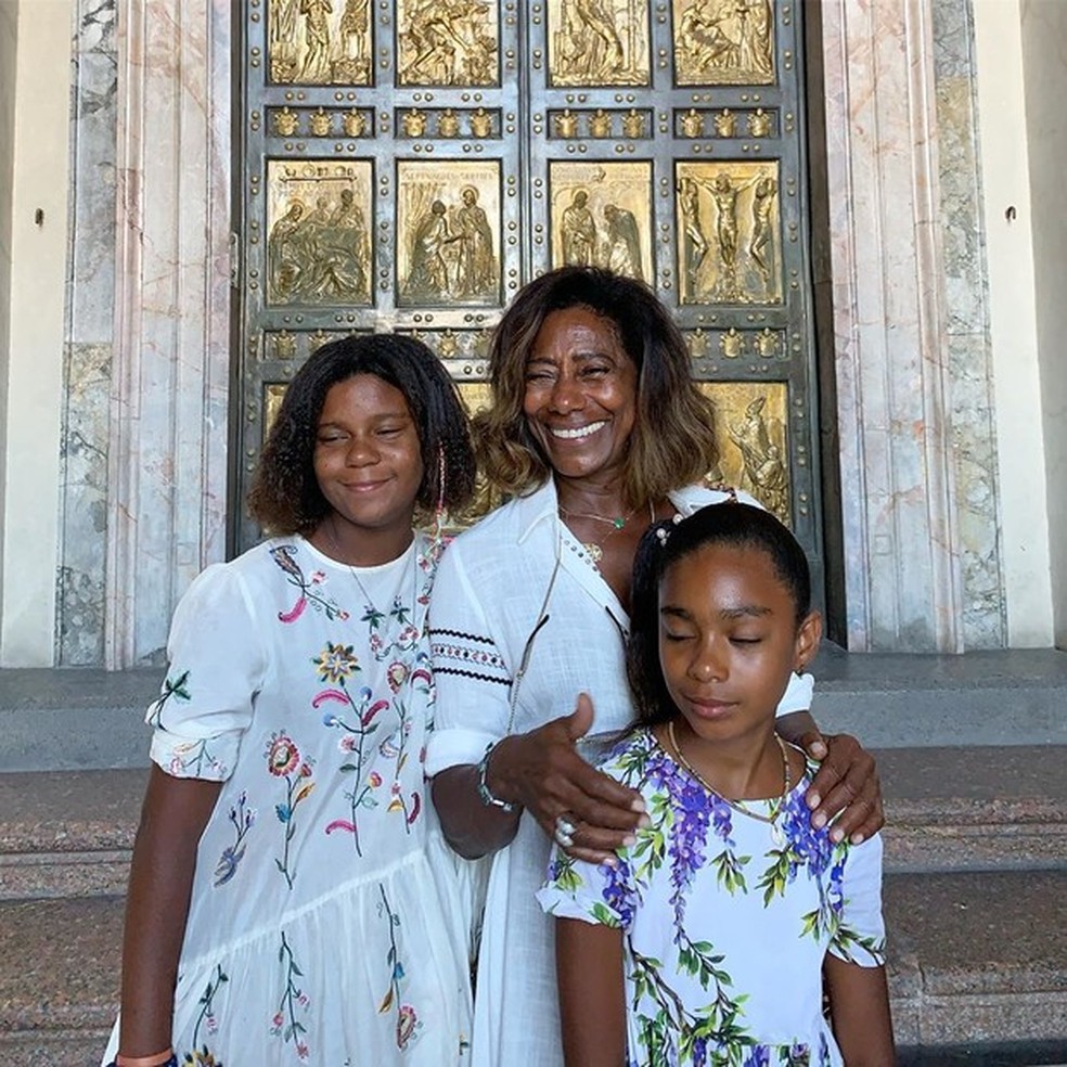 Em Roma, Gloria Maria entra no clima do fim de semana com 'o melhor ...