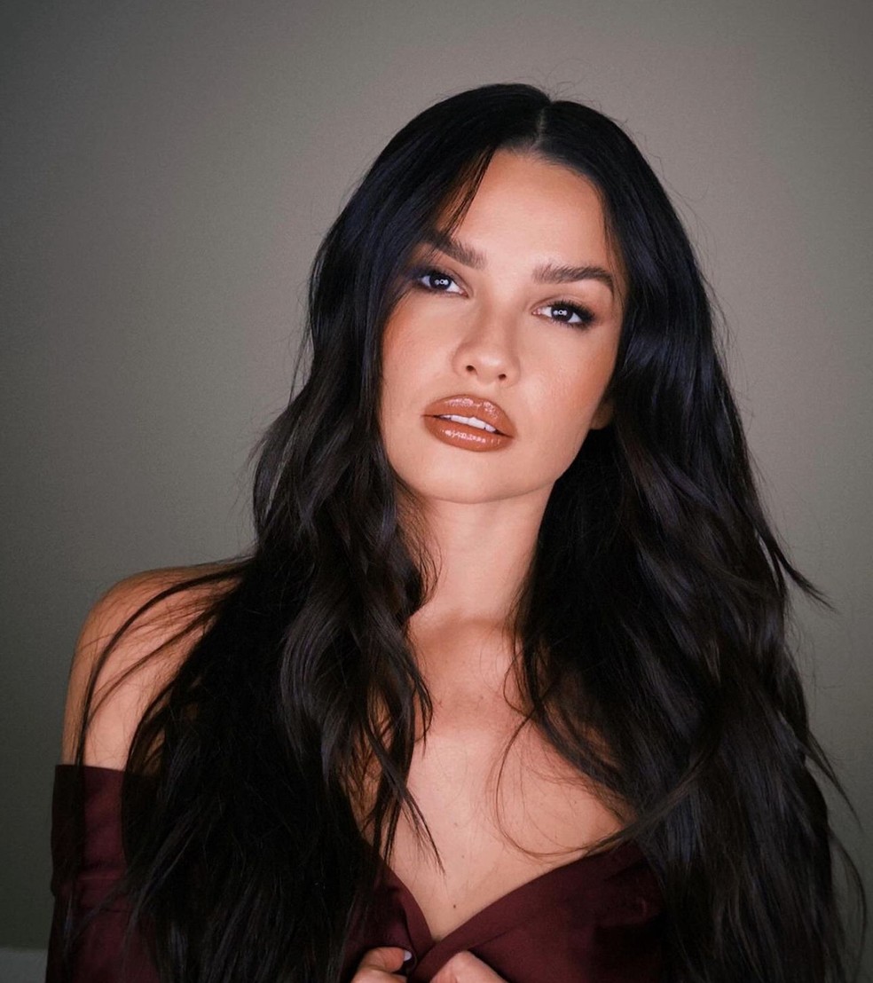 Juliette posa com Anitta em dump: 'Aleatório'