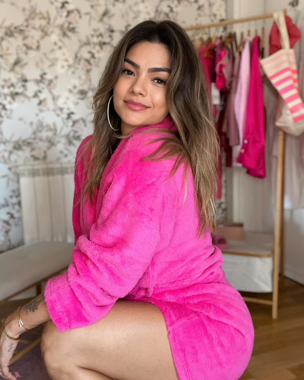 Kelly Key volta a posar com tendência de 'Barbie'