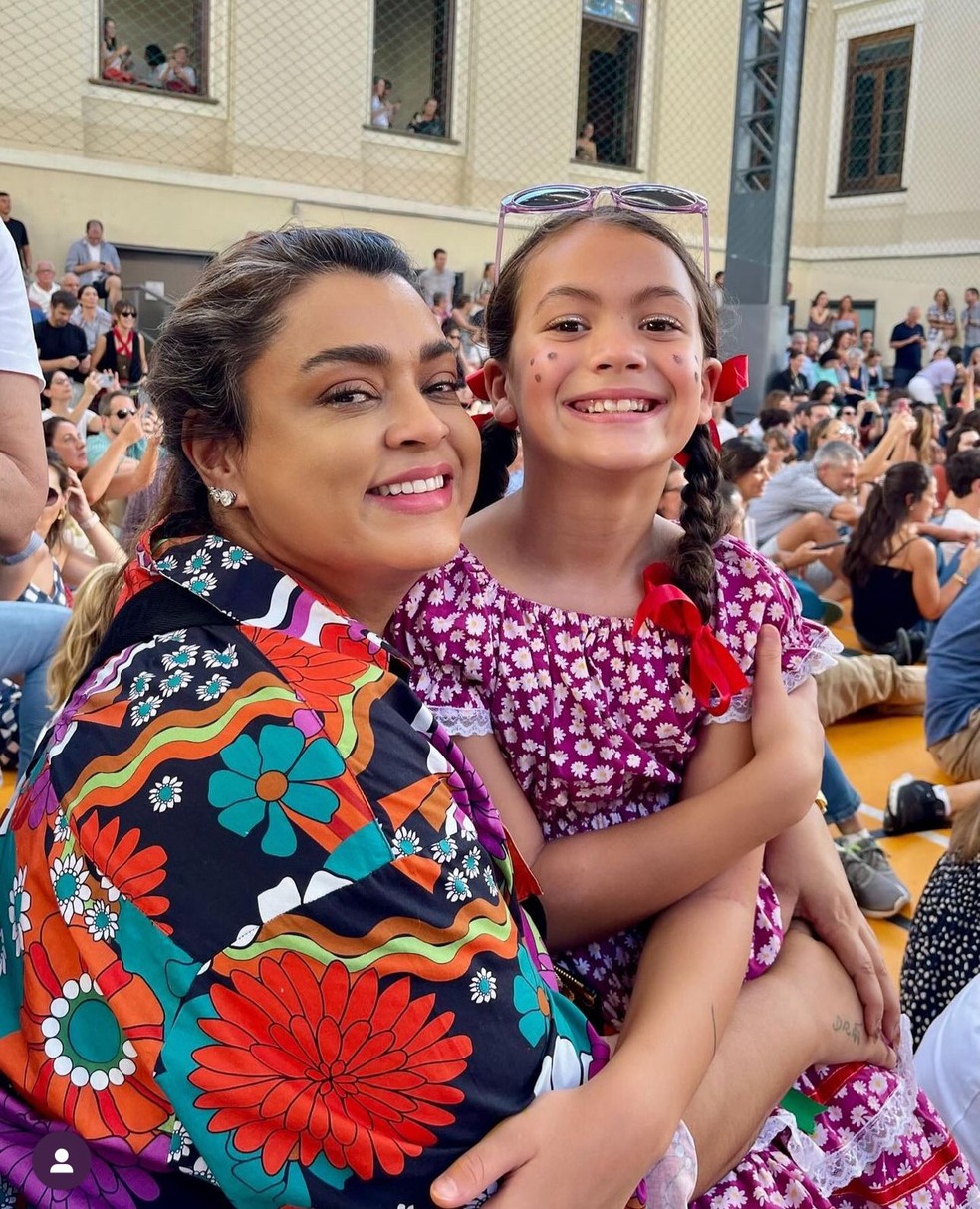 Laura Fernandez faz homenagem em aniversário de 50 anos de Preta Gil