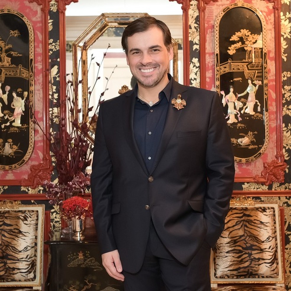 Casamento real: Sandro Barros dá 11 dicas para seguir o dress code